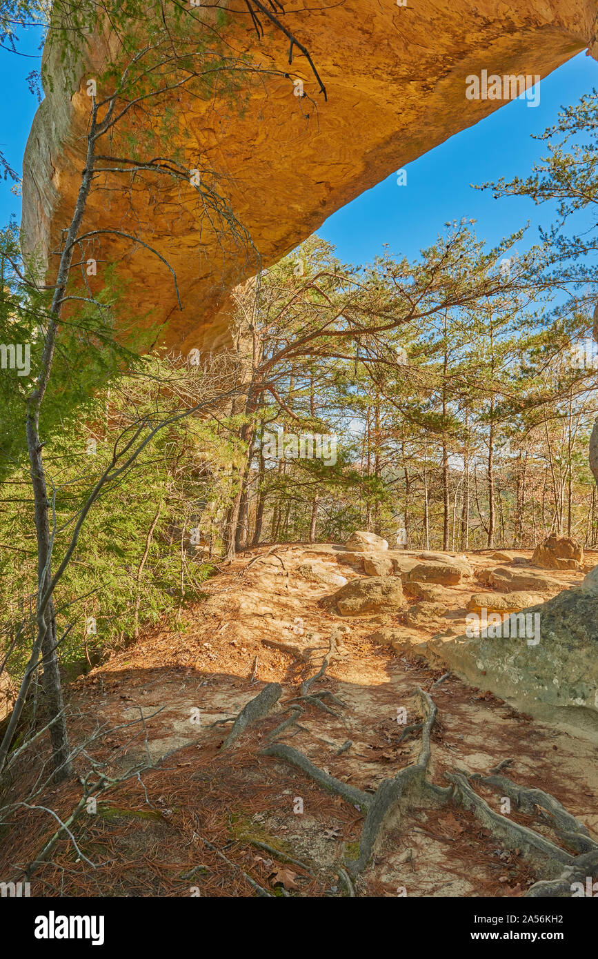 Natural stone and bridge caves hi-res stock photography and images - Alamy