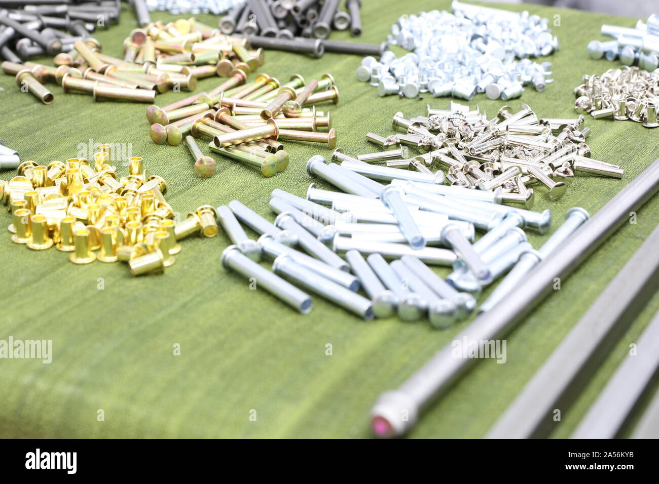 The round head rivets , metal products ; manufacturing process ...