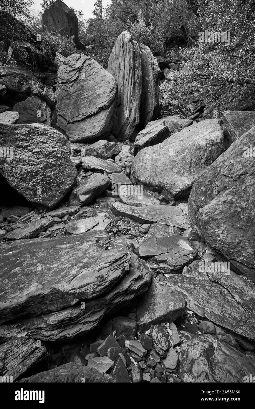 Wet look stones hi-res stock photography and images - Alamy