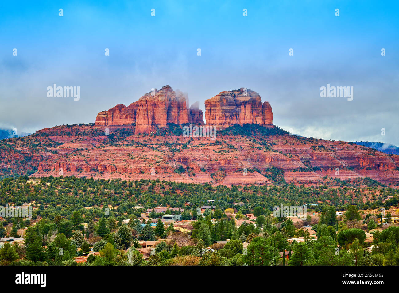 Cathedral rock sedona az hi-res stock photography and images - Alamy