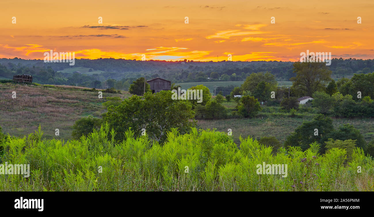 Kentucky farm landscape hi-res stock photography and images - Alamy