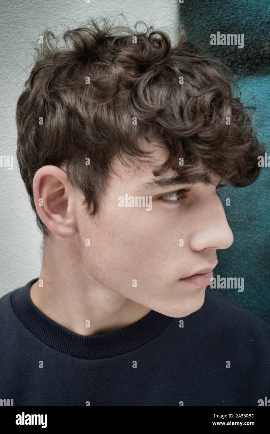 Harry style fashion hi-res stock photography and images - Alamy