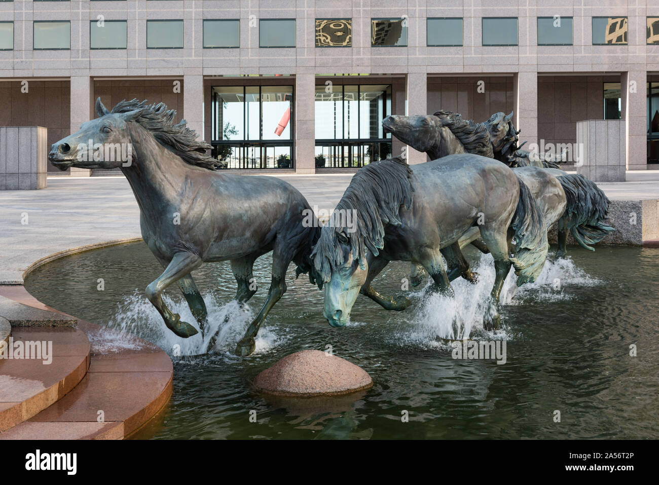 View of the Mustangs of Las Colinas sculpture in the upscale Las ...