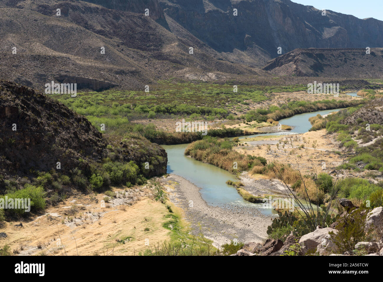 View of the Rio Grande River along Texas Rt. 170, which runs through ...