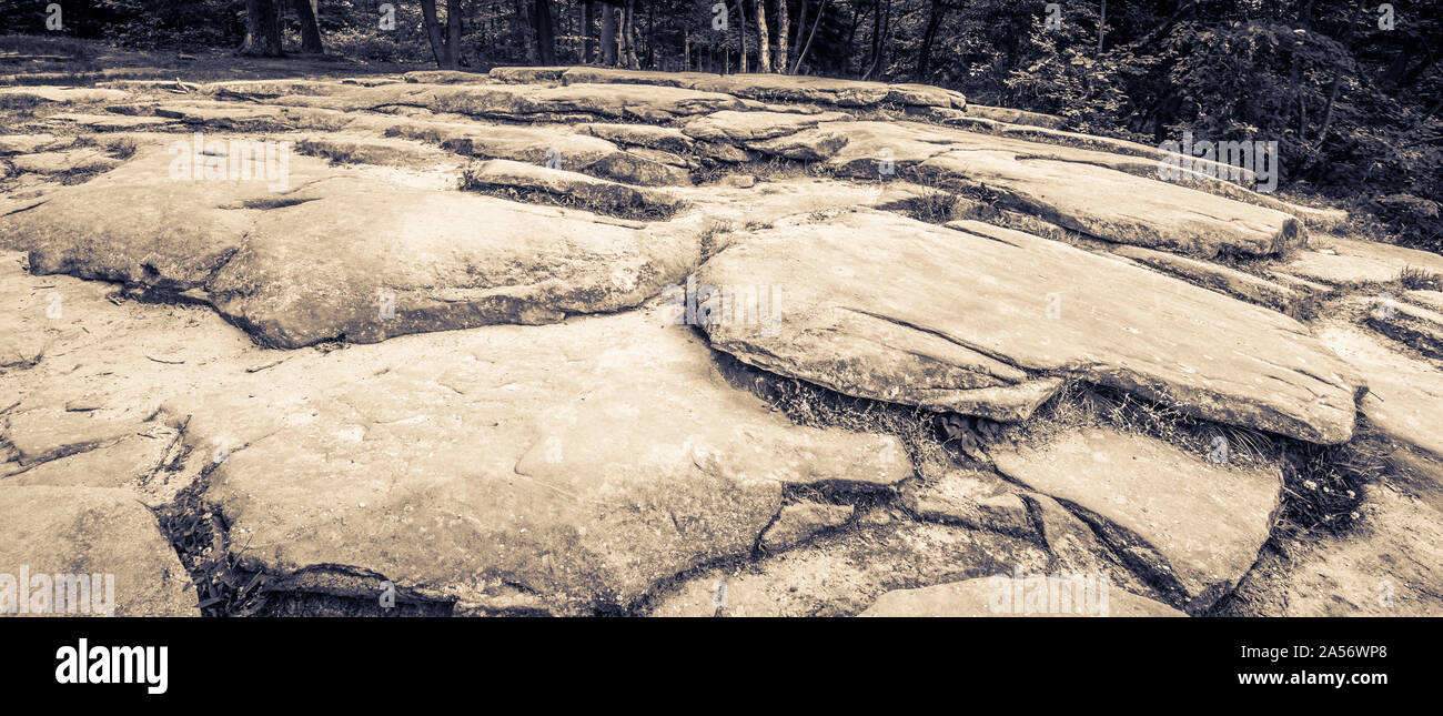 Ledges stones hi-res stock photography and images - Alamy