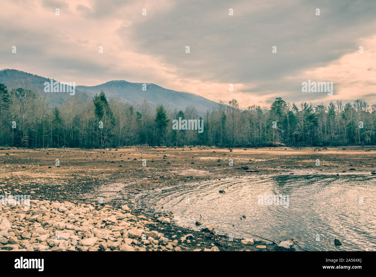 Indian lake hi-res stock photography and images - Alamy