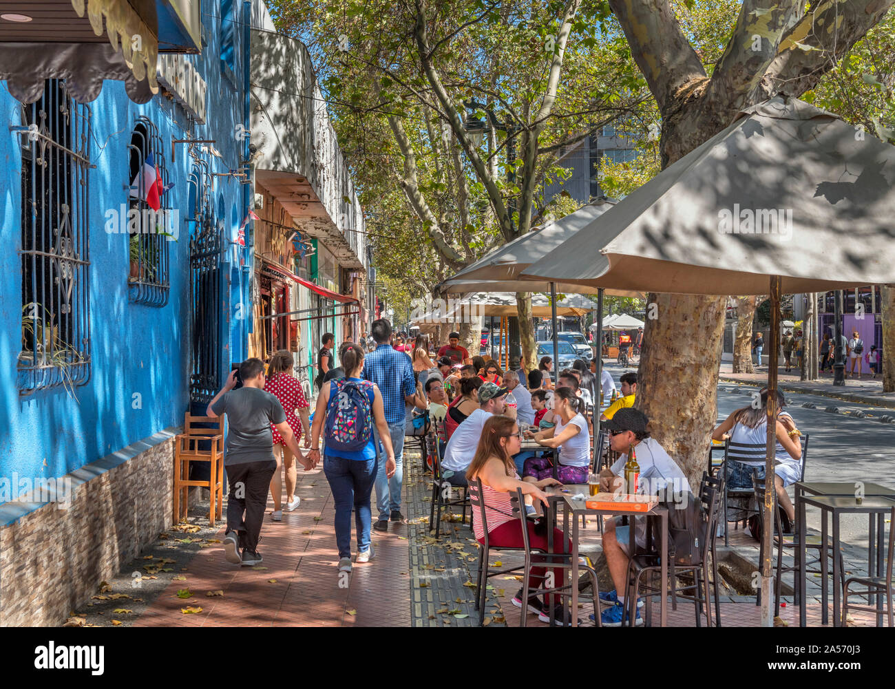Chile santiago bellavista pio nono hi-res stock photography and images ...