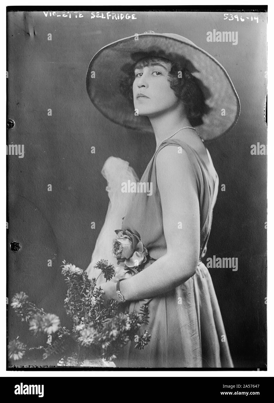 Violette Black and White Stock Photos & Images - Alamy
