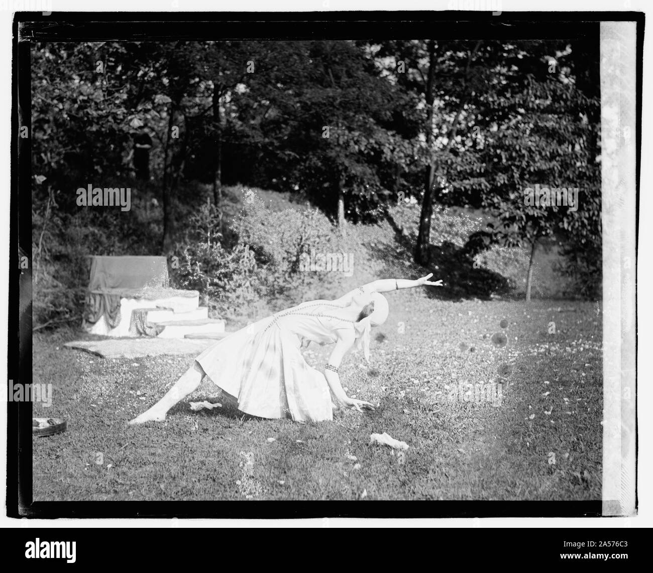 Friends student Black and White Stock Photos & Images - Alamy