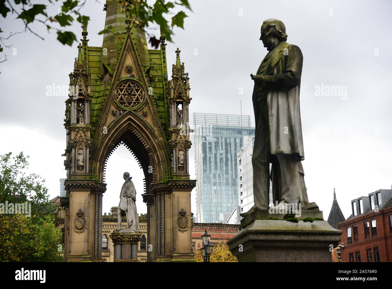 Statues in manchesters albert square hi-res stock photography and ...