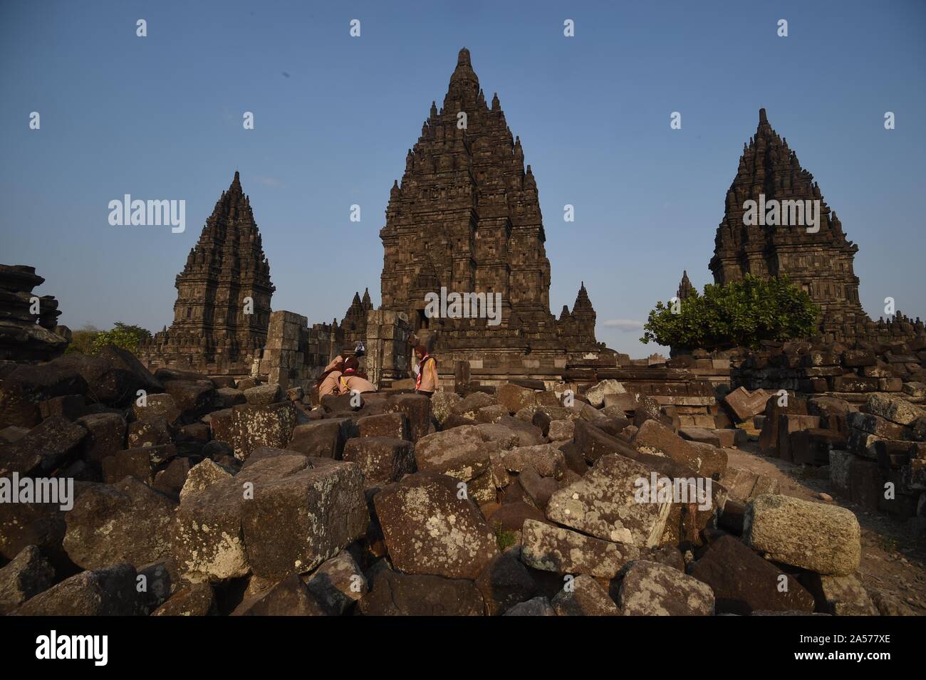 Tourists visit one largest hi-res stock photography and images - Alamy