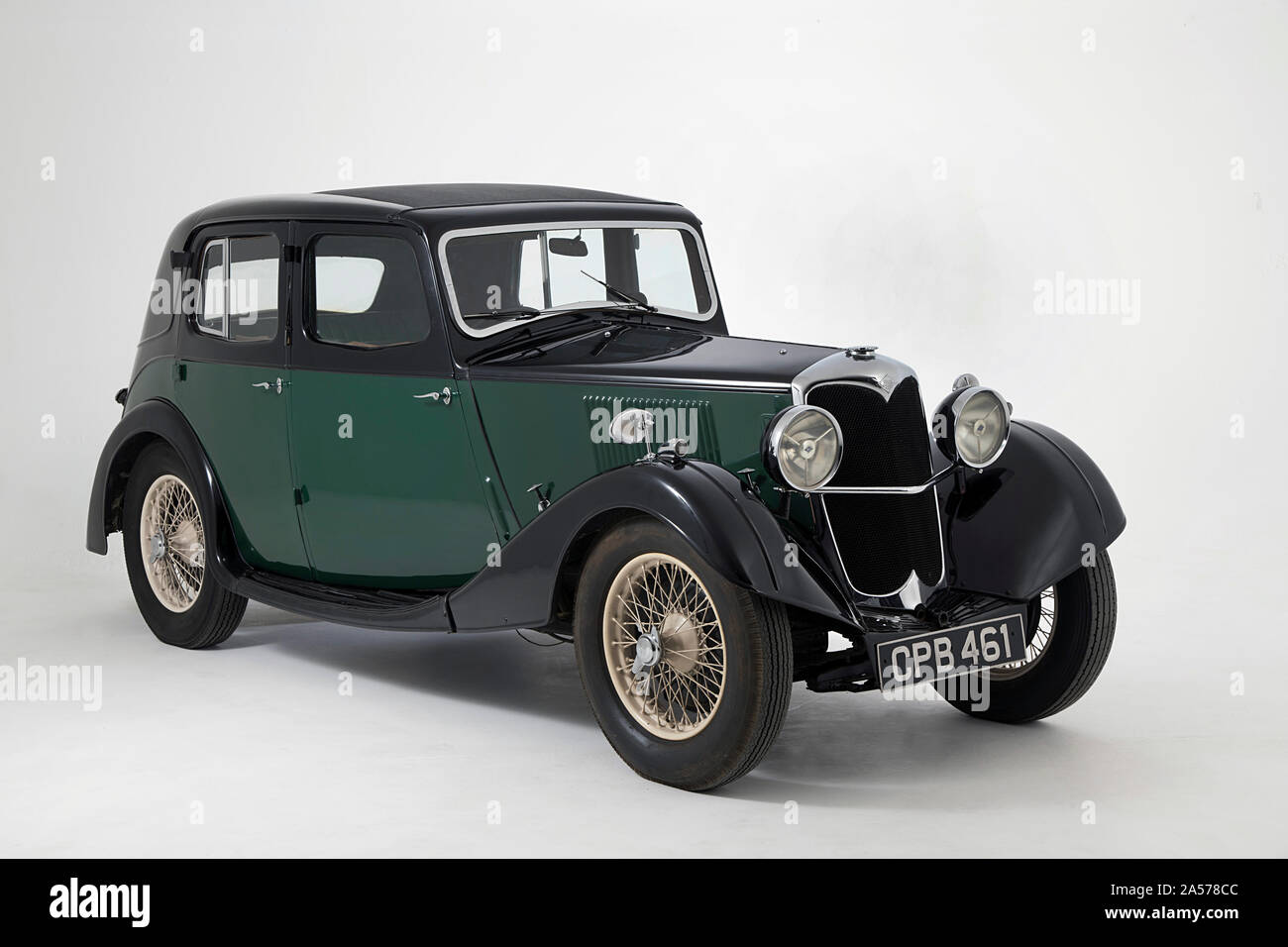 1934 riley saloon hi-res stock photography and images - Alamy