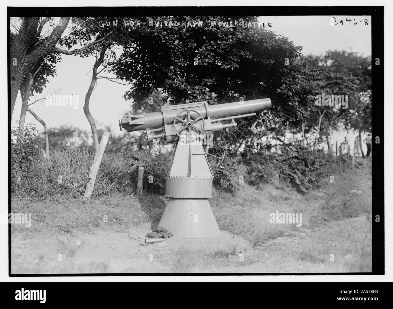 Vitagraph movie battle Stock Photo - Alamy