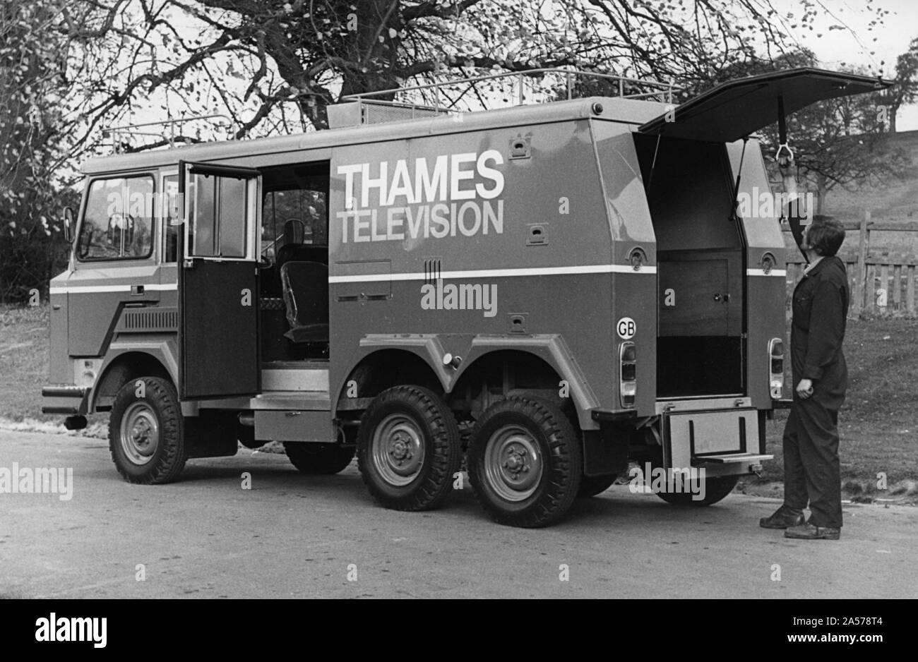 Stonefield P3000 6x4 Thames TV production van 1979 Stock Photo - Alamy