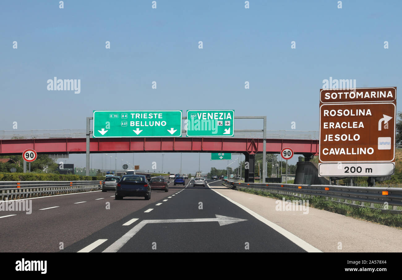Italian road junction signs hi-res stock photography and images - Alamy