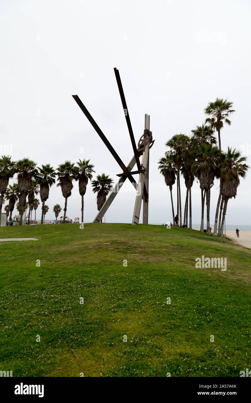 Voxal (Declaration) sculpture by artist Mark di Suvero located in ...