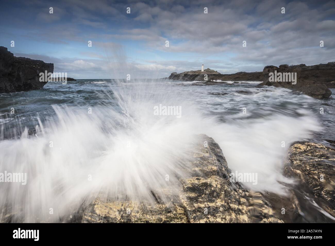 Splash water stone coast uk sea view hi-res stock photography and ...