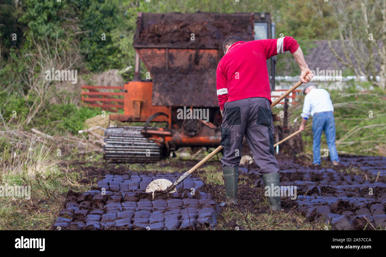 Traditional turf cutting hi-res stock photography and images - Alamy