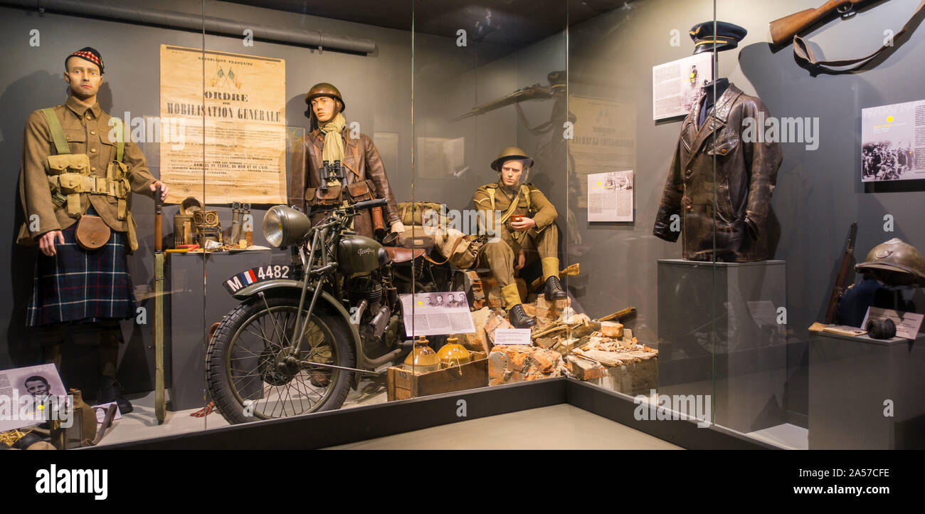 Musée Mémoire 39-45, WW2 museum in German Graf Spee naval artillery ...