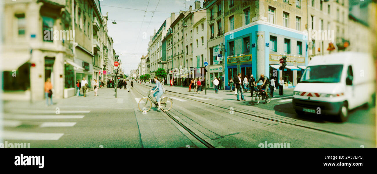 Busy street scene in a city, Nancy, Meurthe-et-Moselle, Lorraine ...