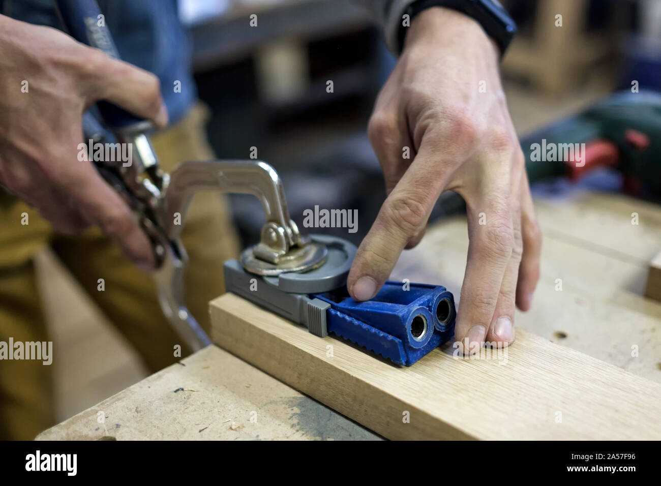 Pocket hole drill hi-res stock photography and images - Alamy