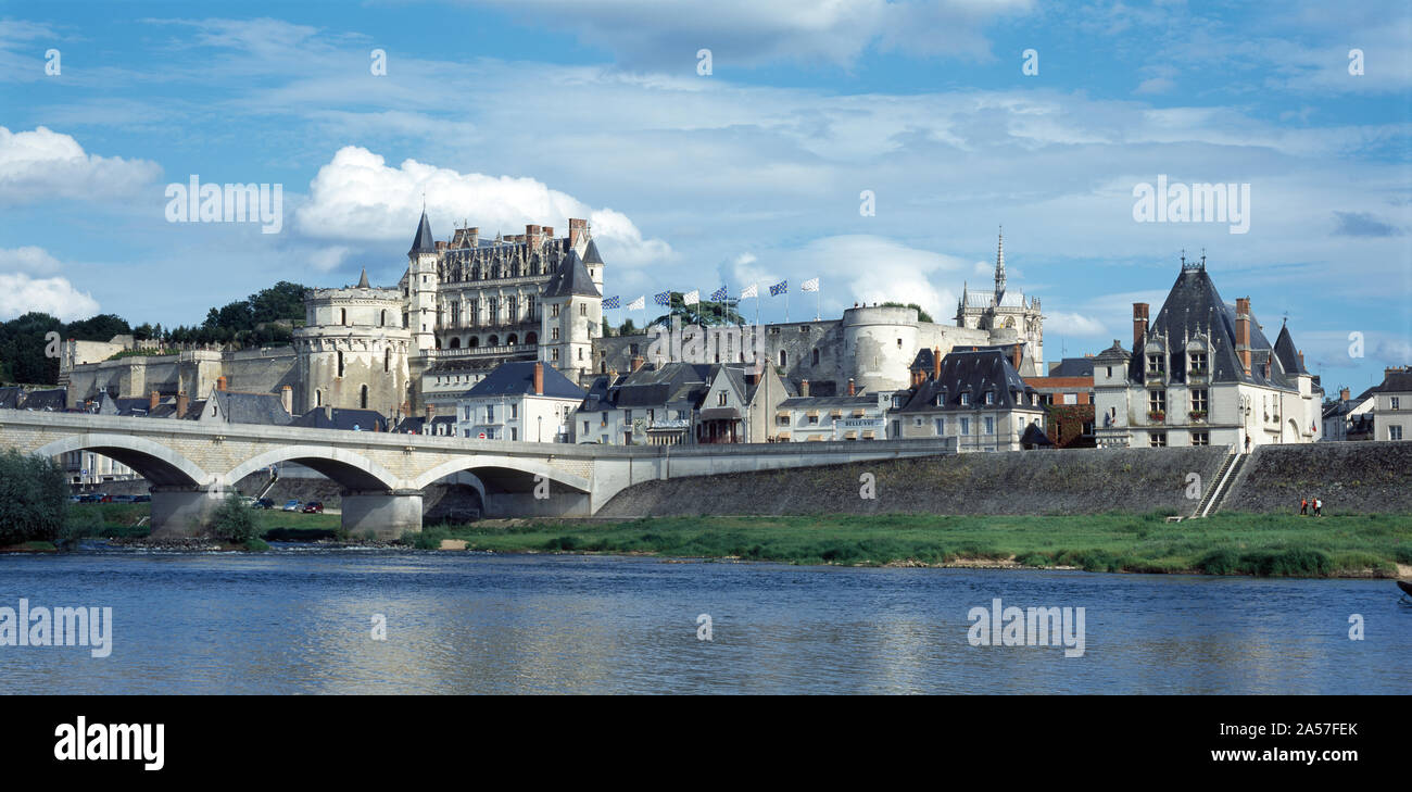 Castle at the riverbank, Chateau d'Amboise, Loire River, Amboise, Indre ...