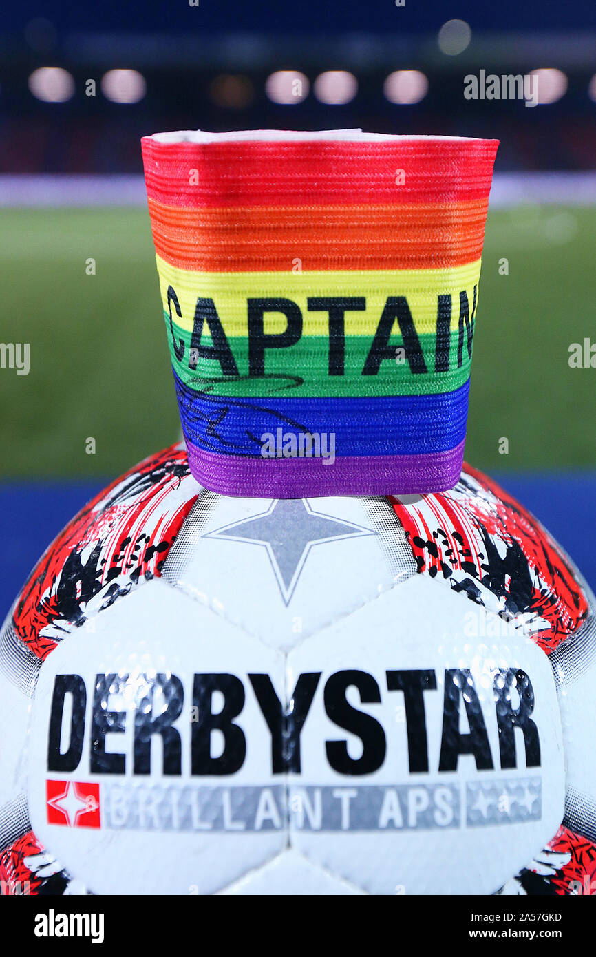 Captains band hi-res stock photography and images - Alamy