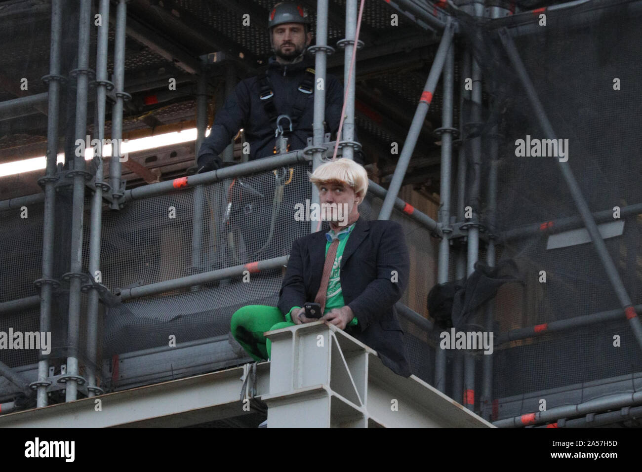 Westminster, London, UK, 18 Oct 2019. A climate protester from ...