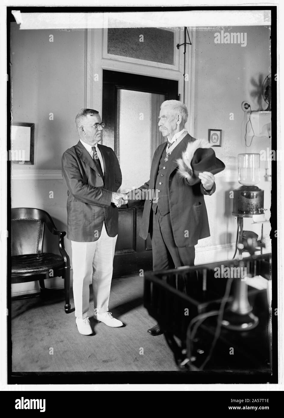 Cyrus b hi-res stock photography and images - Alamy