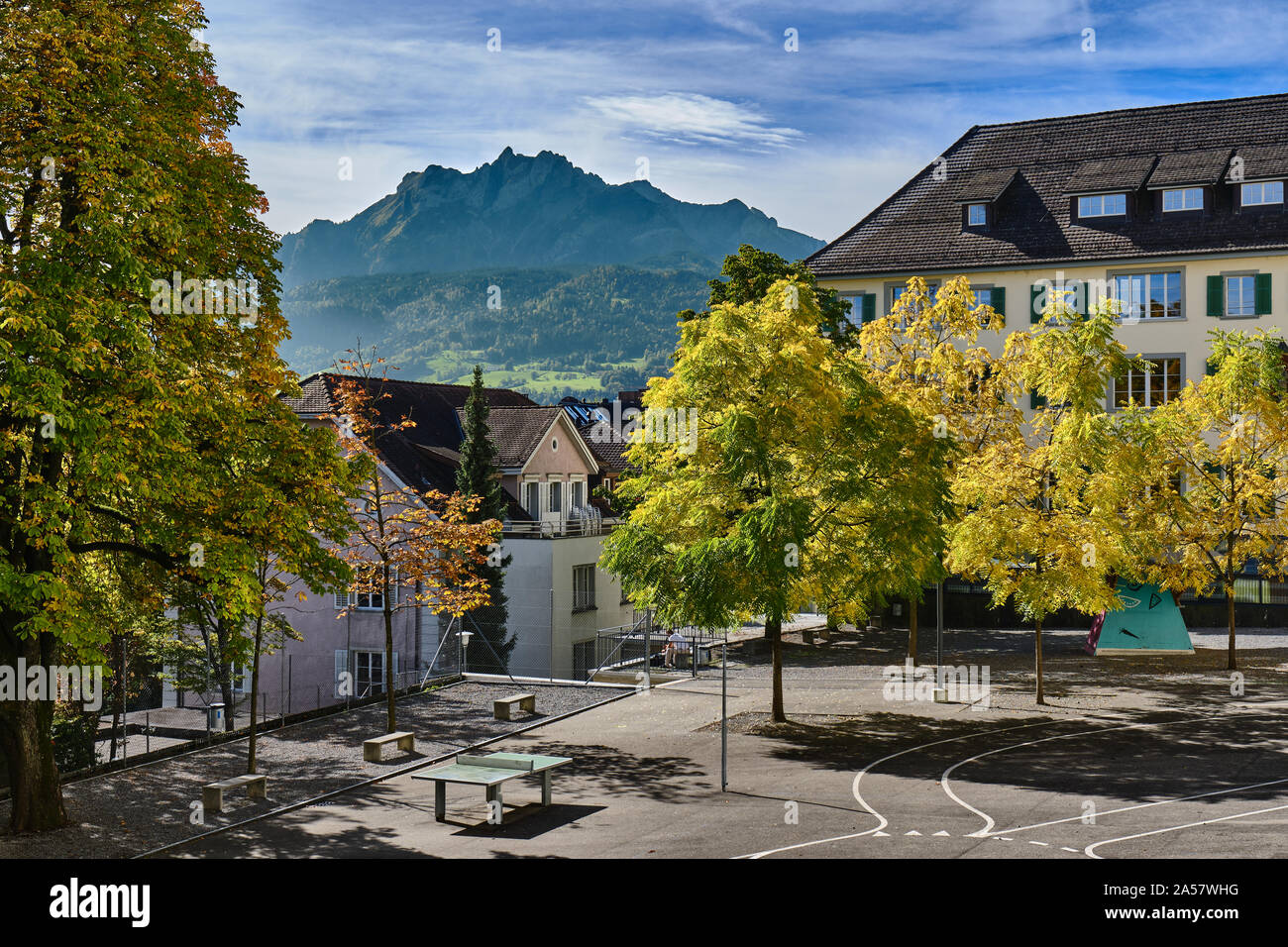 Buildings green mountain sky architecture hi-res stock photography and ...