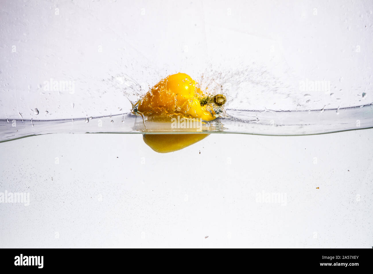Peppers falling water hi-res stock photography and images - Alamy