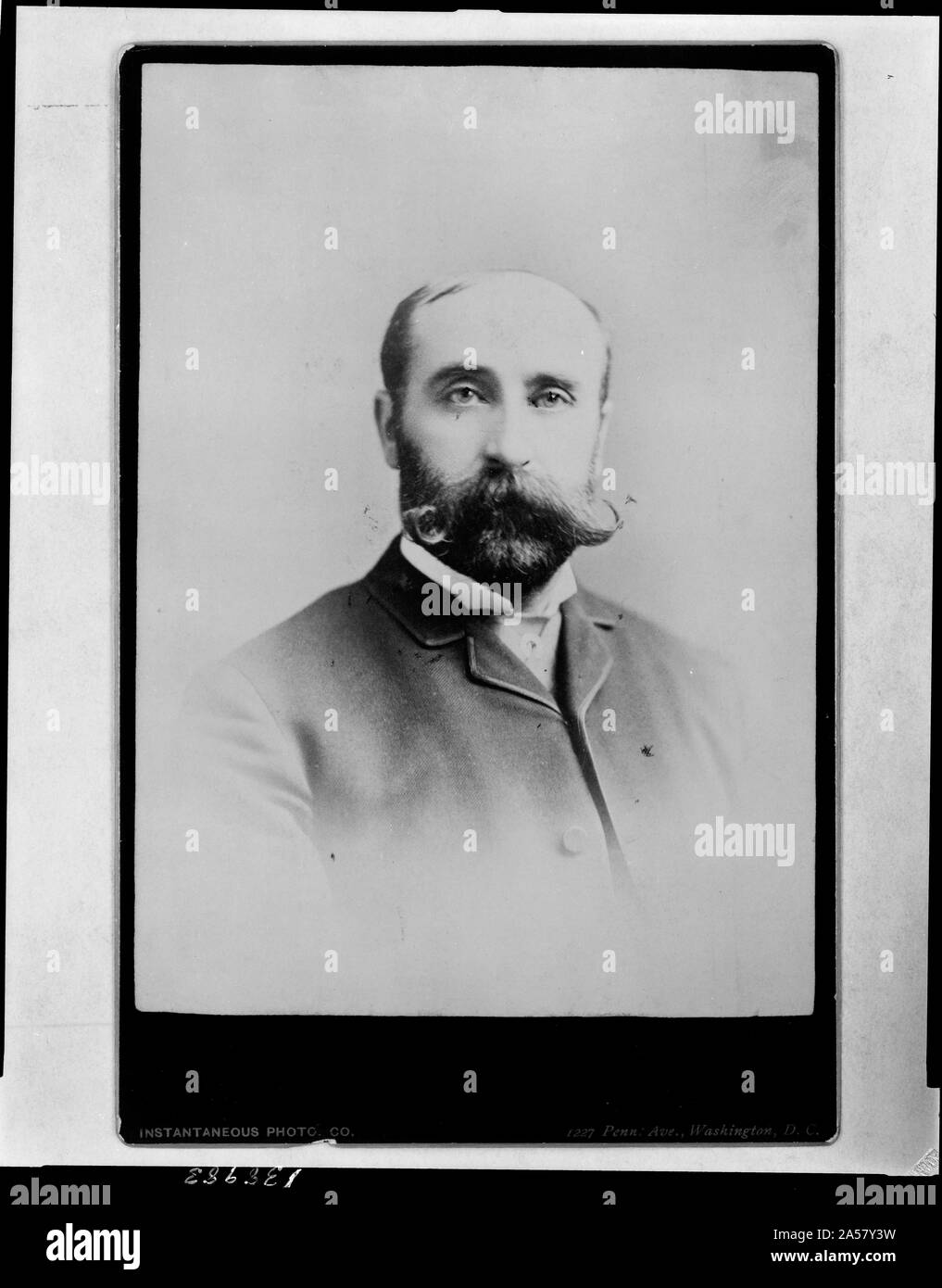 Walter Paris, head-shoulders portrait facing front Stock Photo - Alamy