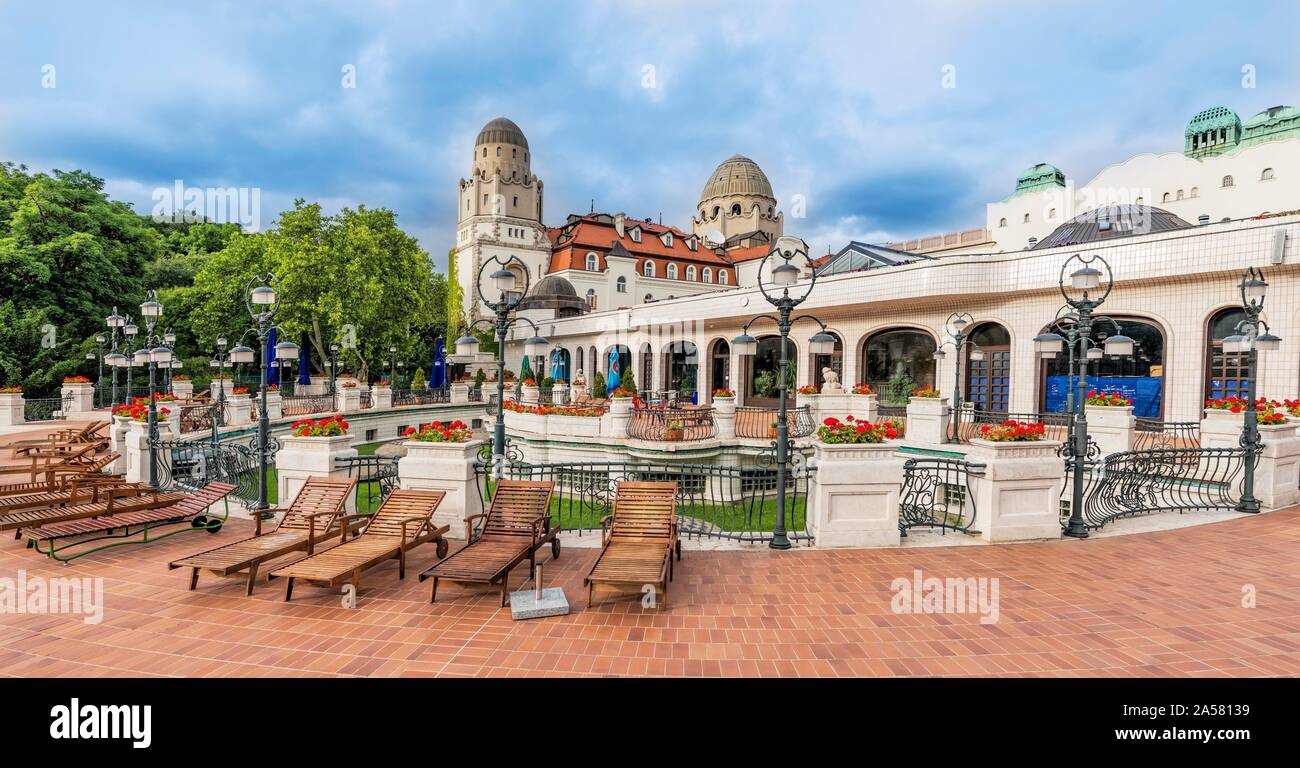 Gellert bath hi-res stock photography and images - Alamy