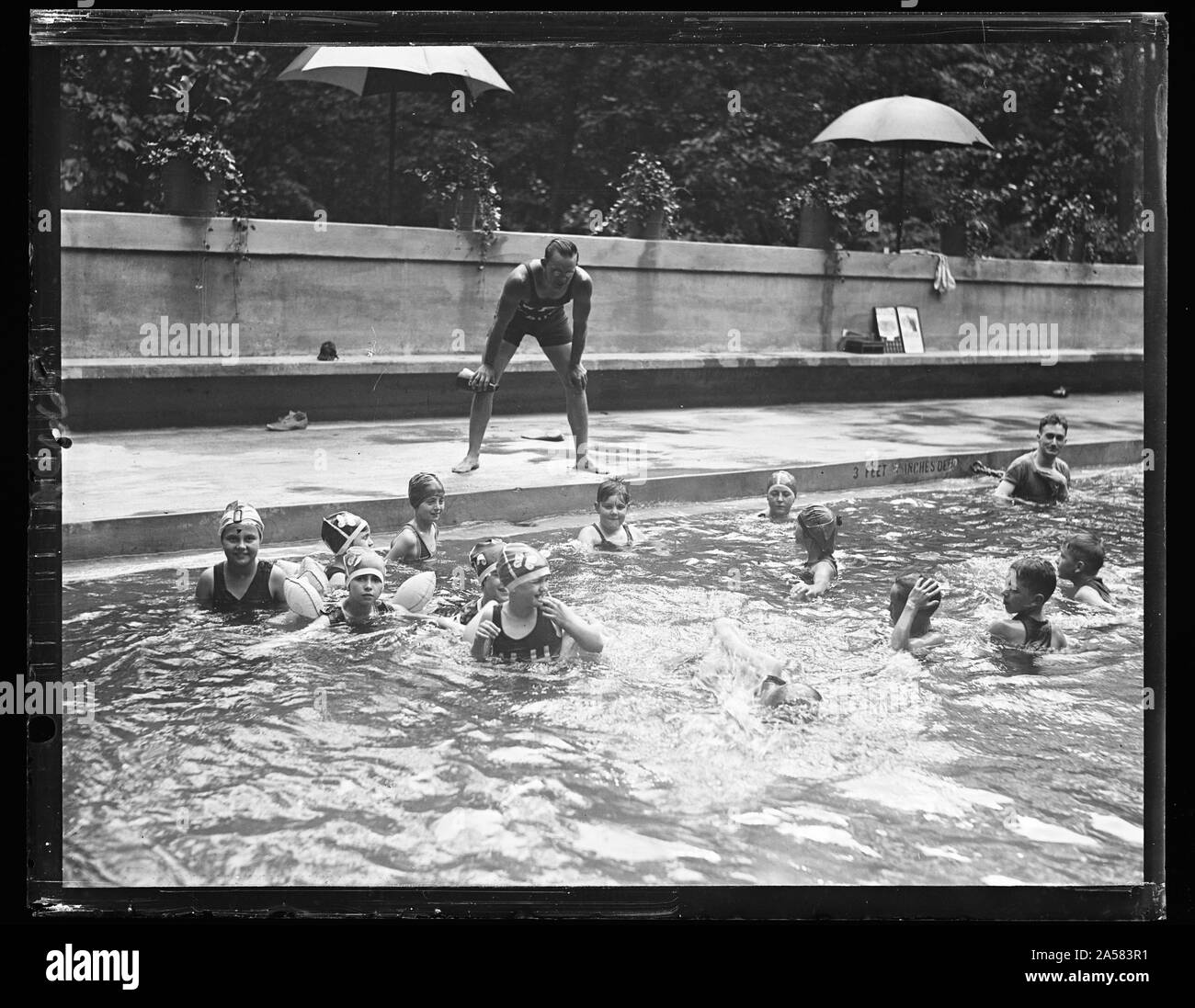 Wardman Park swimming pool Stock Photo - Alamy
