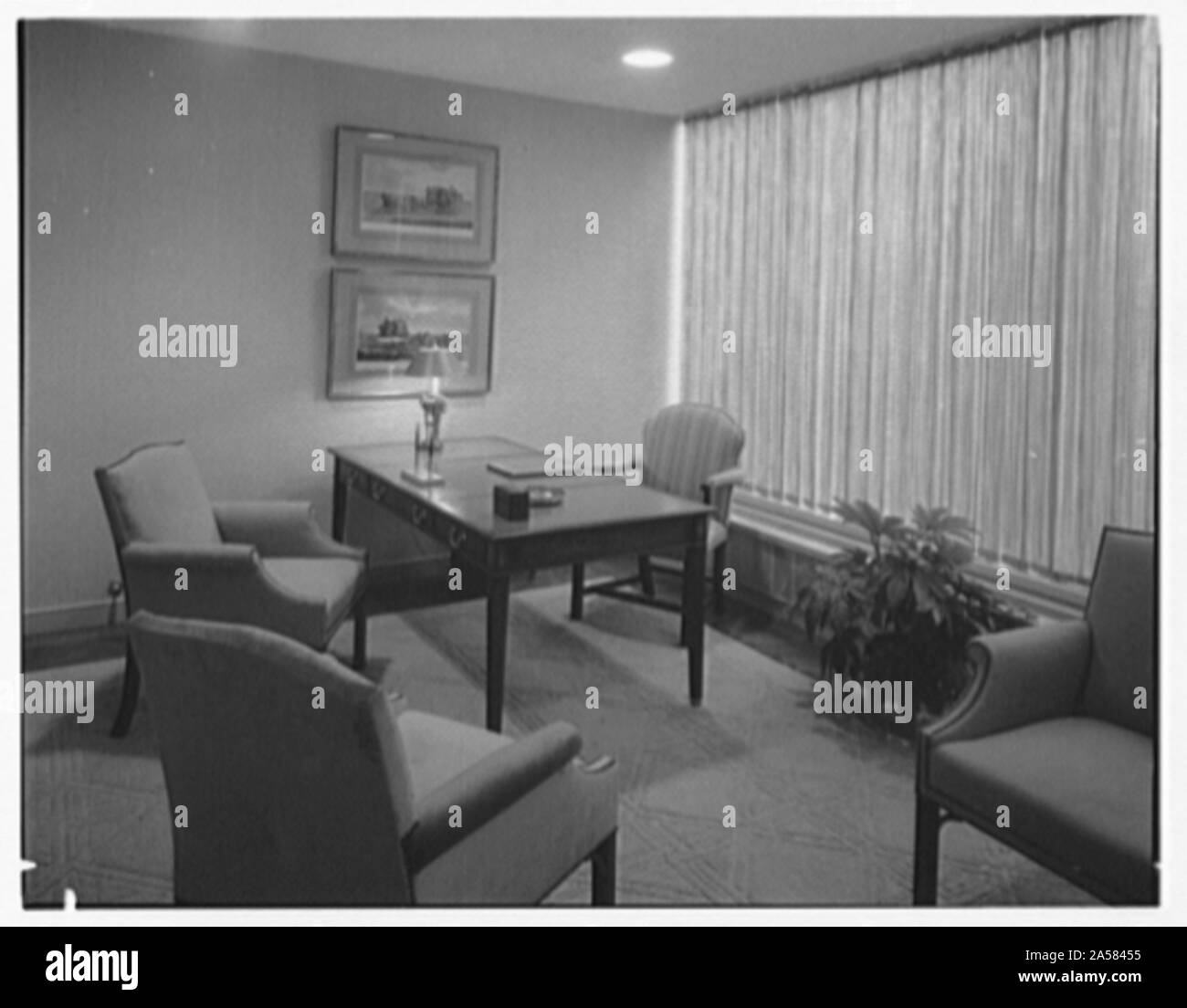 Warner Brothers Co., 90 Park Ave., New York City Stock Photo - Alamy