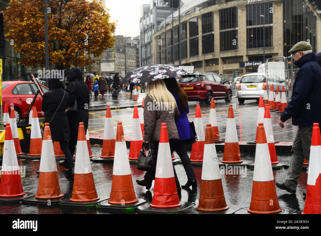 Everyday life in a city in europe Stock Photo - Alamy