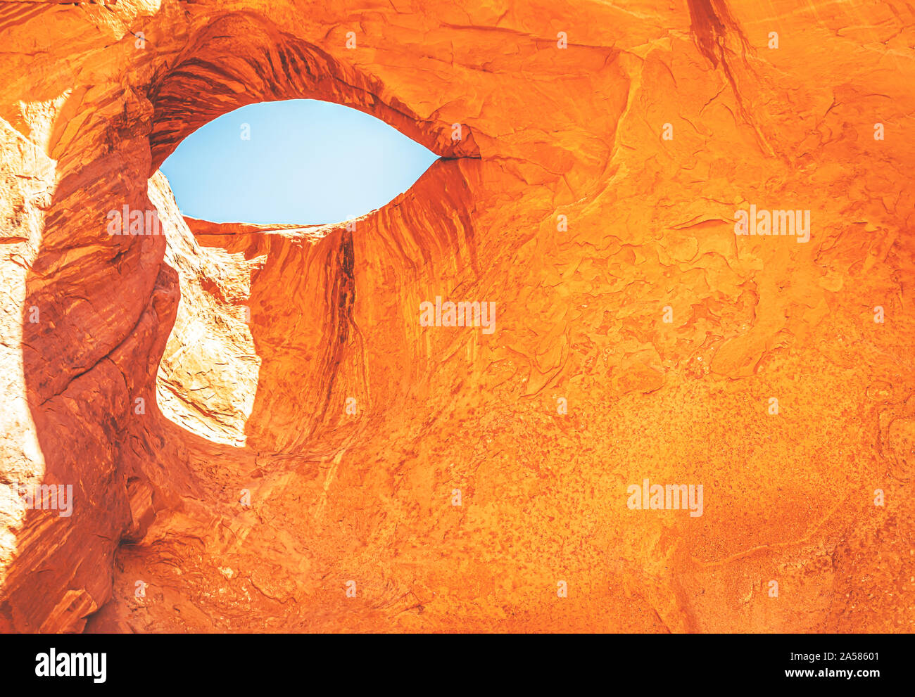 Arizona desert arch hi-res stock photography and images - Alamy