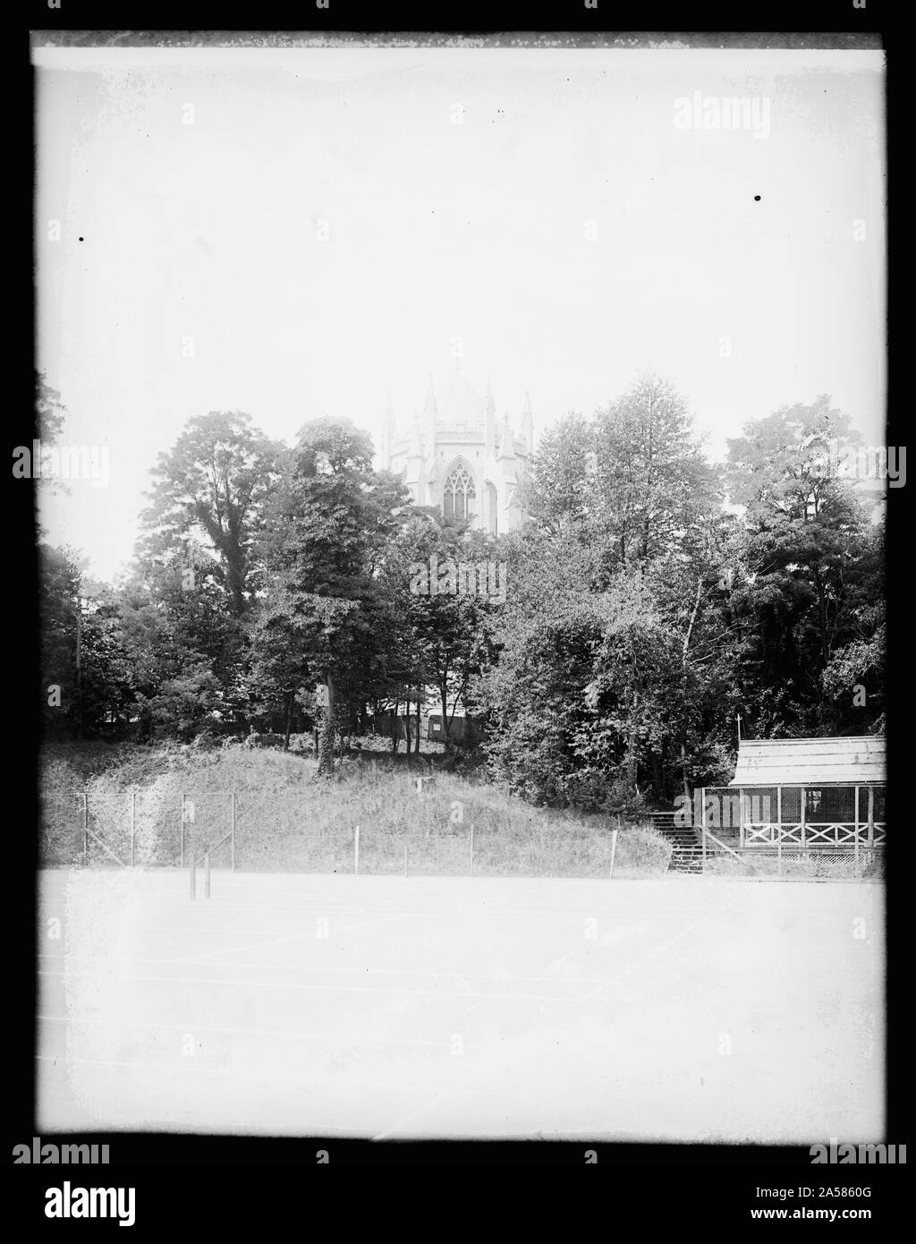 Episcopal cathedral Black and White Stock Photos & Images - Alamy