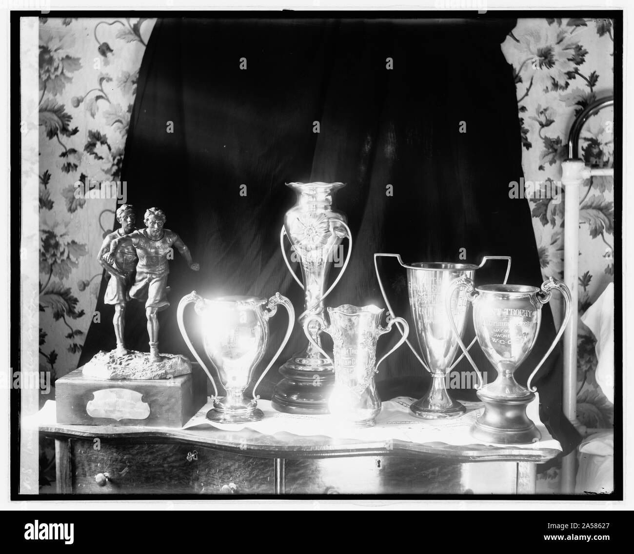 Leaders club Black and White Stock Photos & Images - Alamy