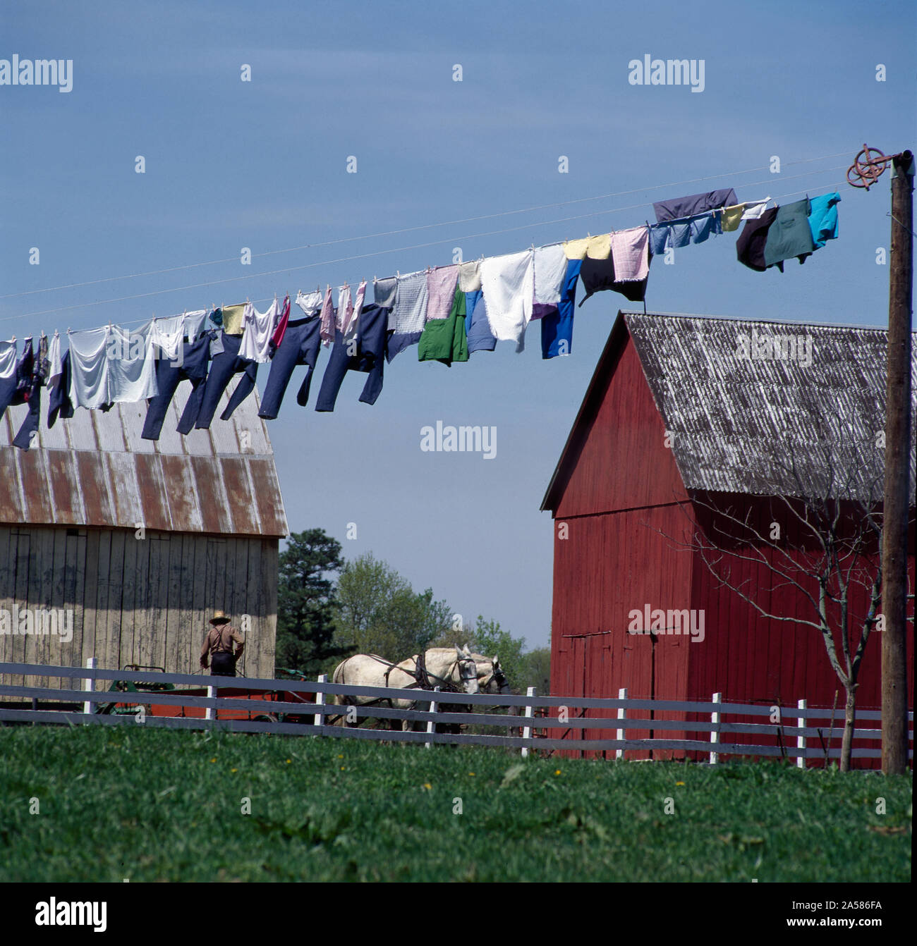 Wash on a clothesline in Amish Country, Lancaster County, Pennsylvania ...