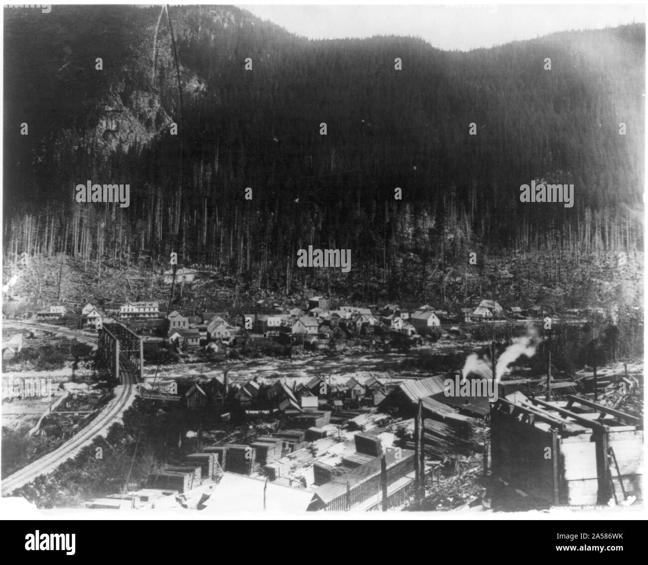 Logging town Black and White Stock Photos & Images - Alamy