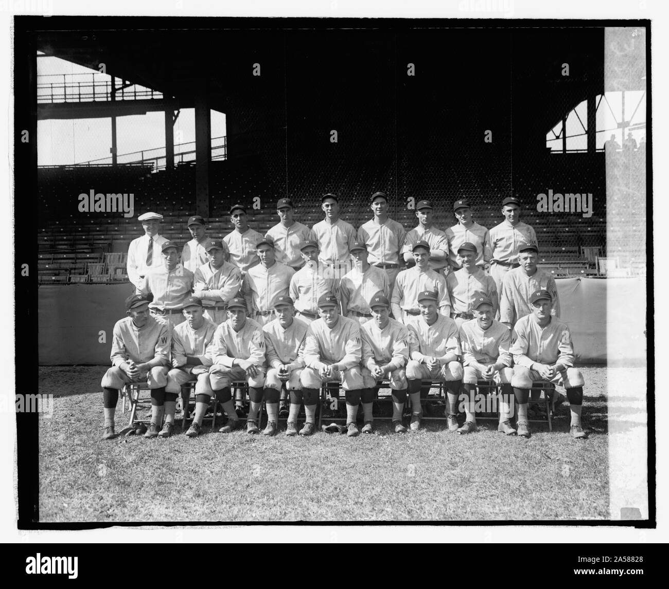 24 october 1924 Black and White Stock Photos & Images - Alamy