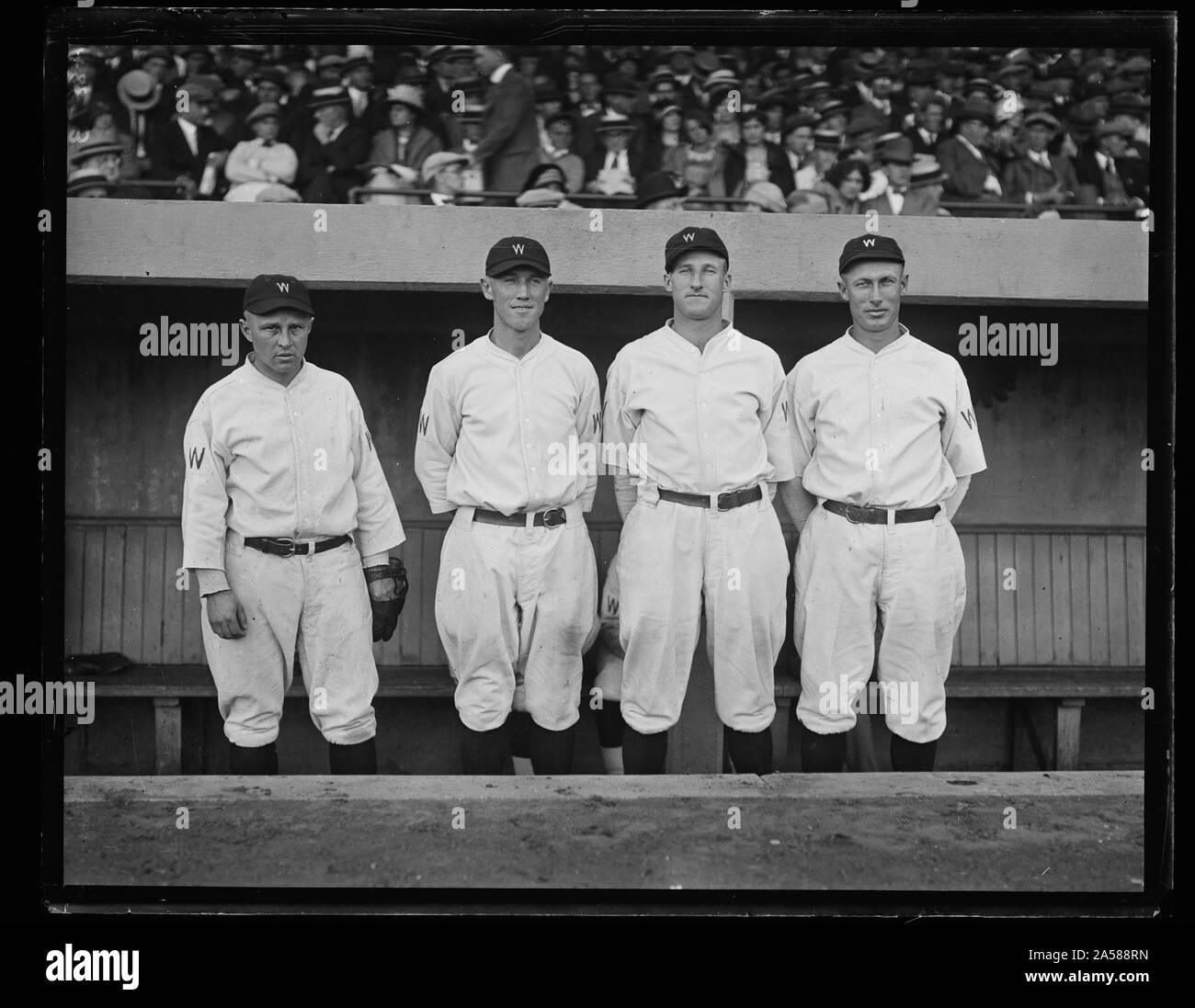 Baseball figures Black and White Stock Photos & Images - Alamy