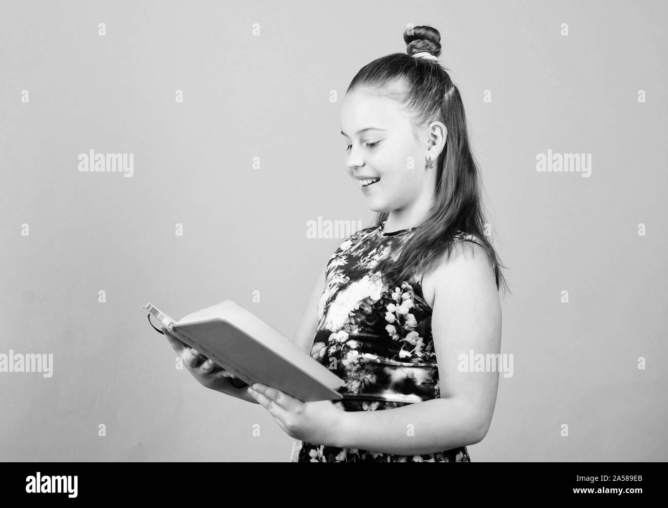 Young lady writing note Black and White Stock Photos & Images - Alamy