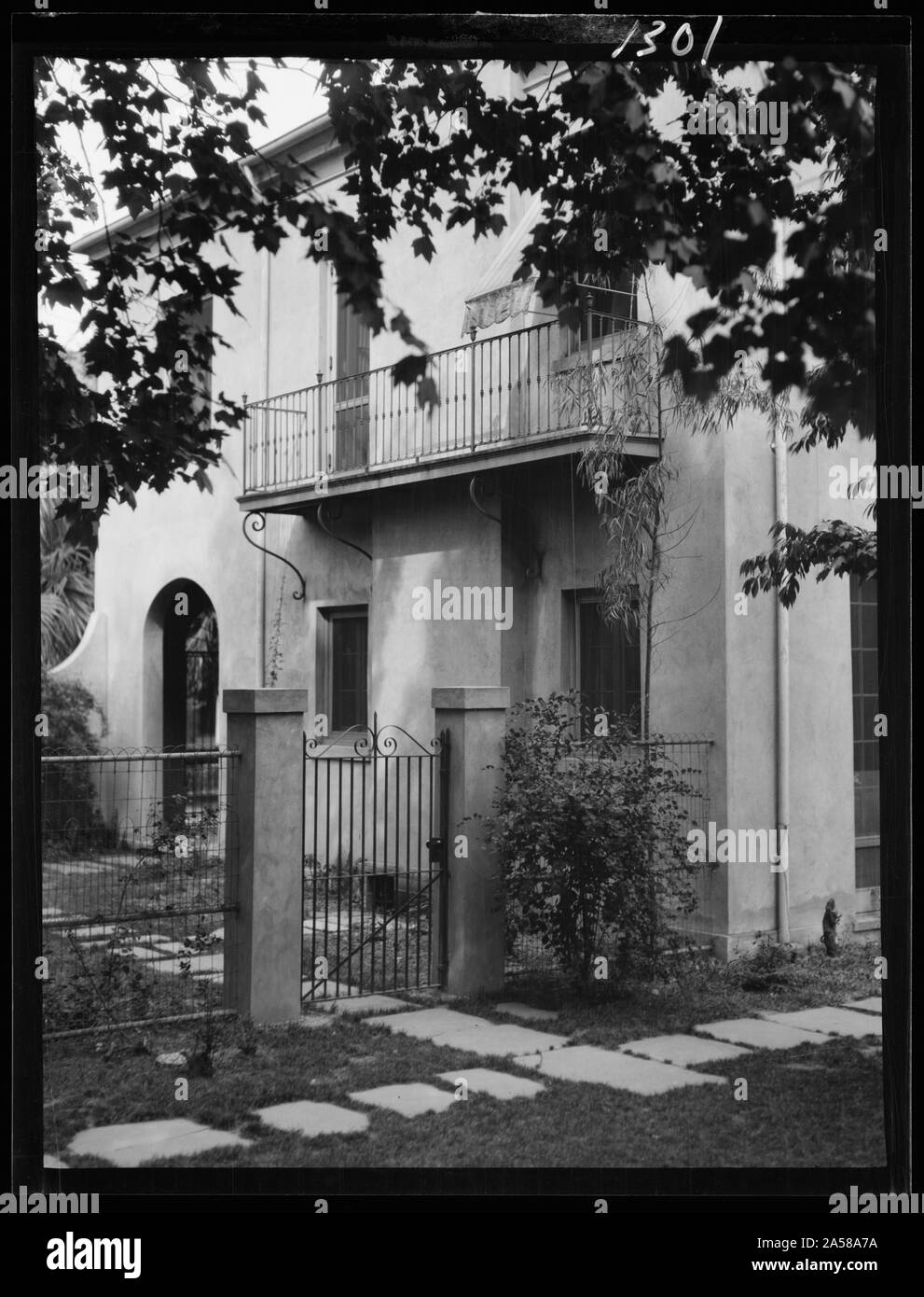 Houses two story Black and White Stock Photos & Images - Alamy