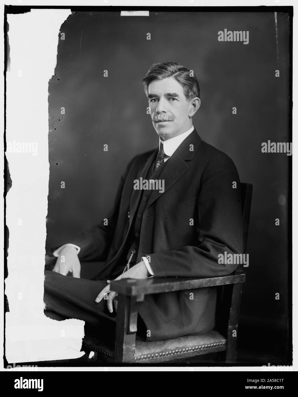 Close up portrait unidentified Black and White Stock Photos & Images ...