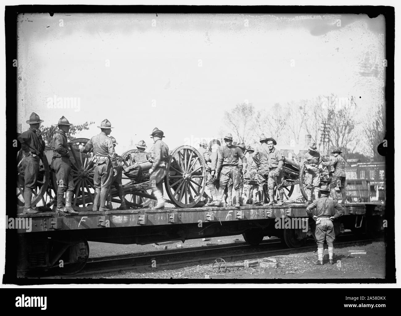 U.S. Army, transportation of equipment & troops Stock Photo - Alamy