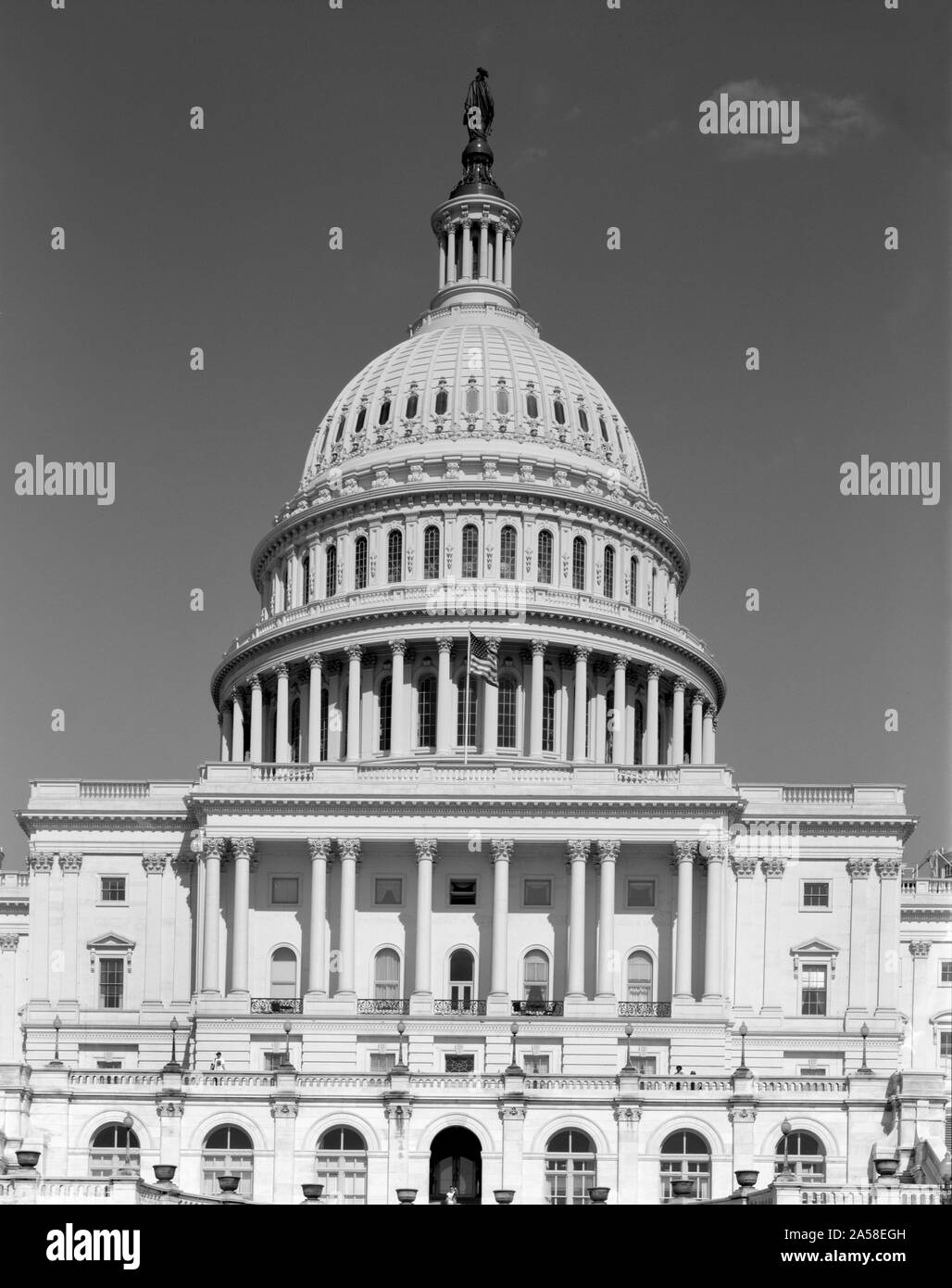 U.s. capitol statue of freedom hi-res stock photography and images - Alamy