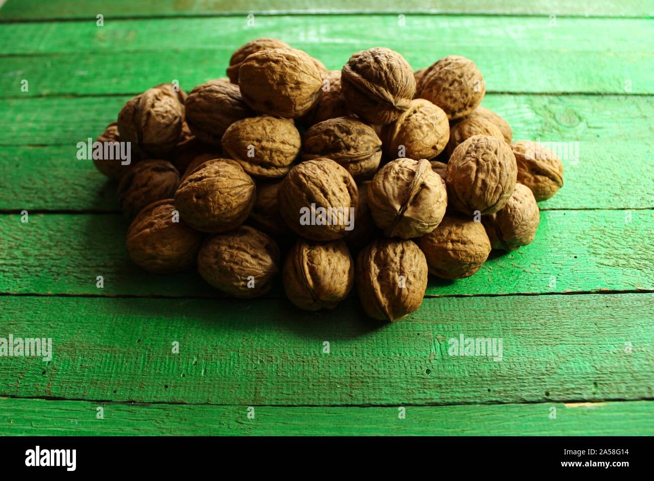 Walnuts structure hi-res stock photography and images - Alamy