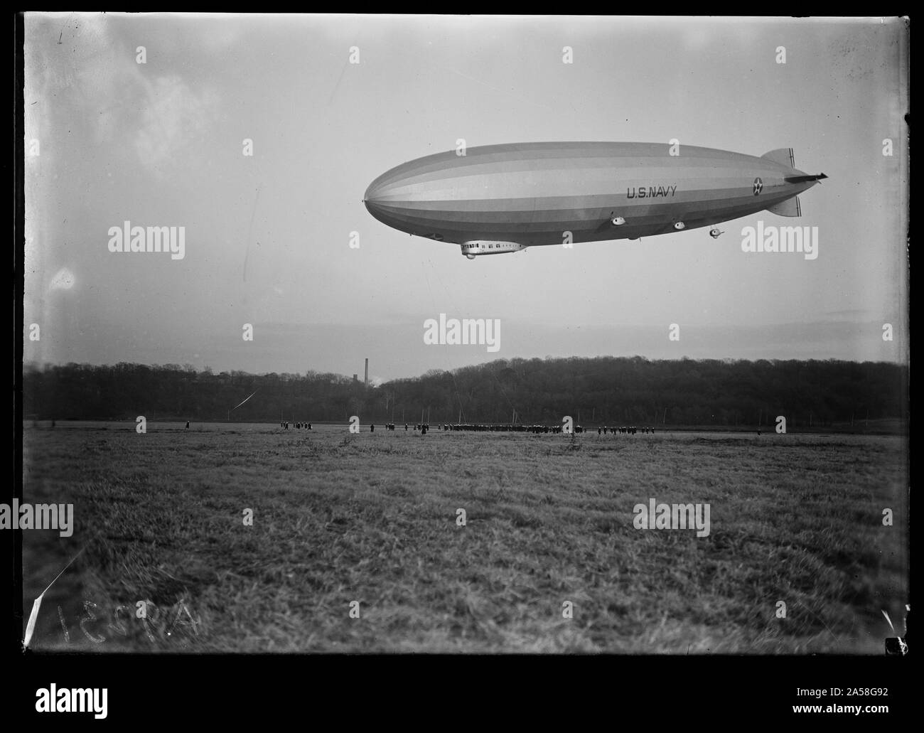 Dirigible operations Black and White Stock Photos & Images - Alamy
